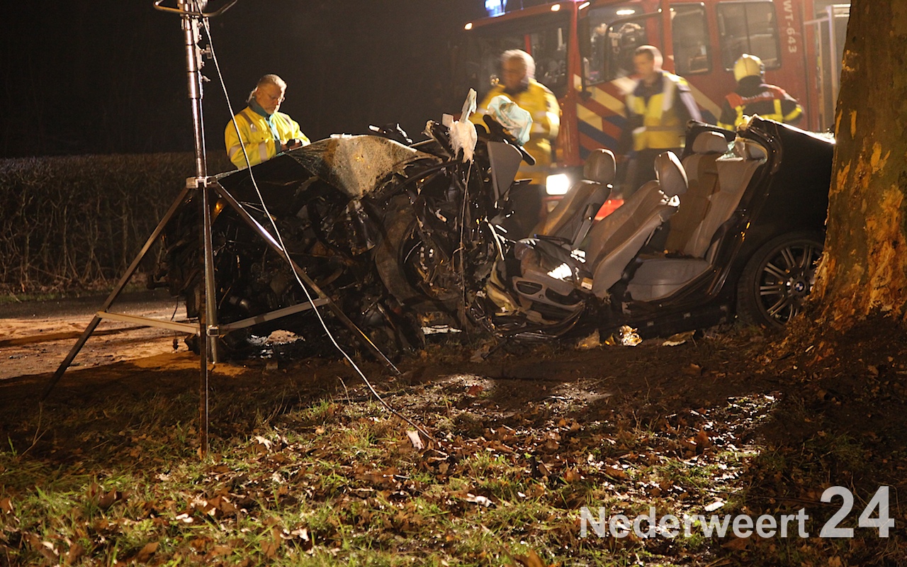 Zwaar ongeval op Ringbaan Oost in Weert (foto's) - Nederweert24