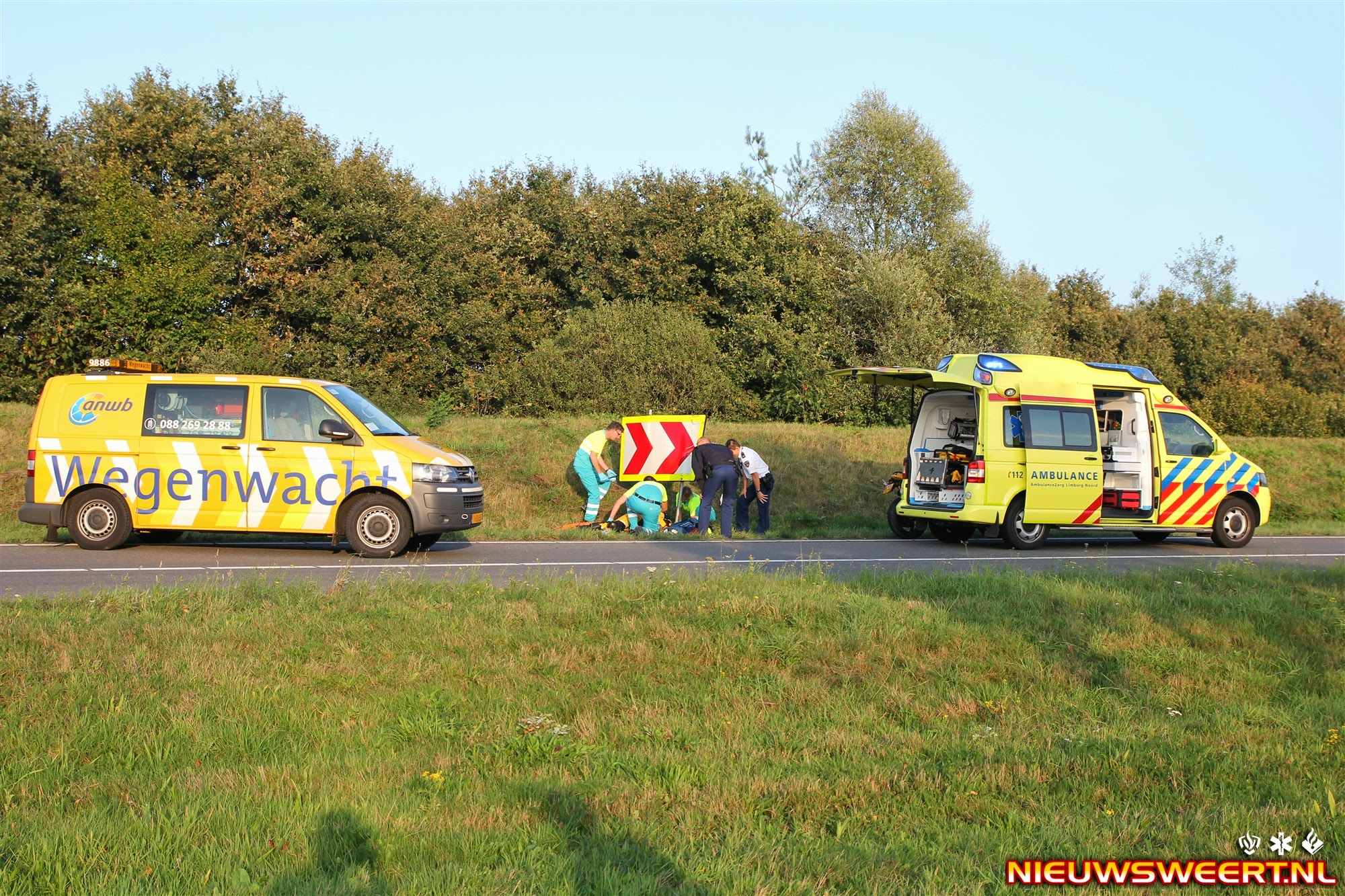 Motor botst tegen bord afrit A2 - Nederweert24