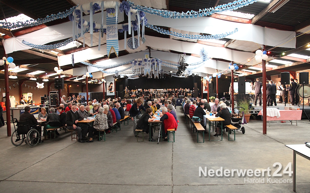 Koninklijke onderscheidingen voor André Bongers en Pieter Geuns (Foto's ...