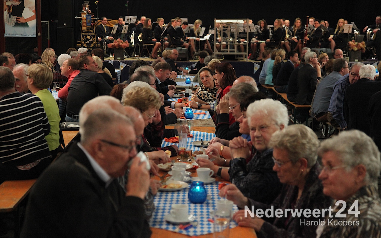 Koninklijke onderscheidingen voor André Bongers en Pieter Geuns (Foto's ...