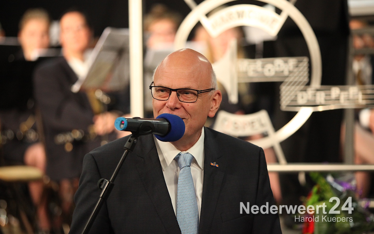 Koninklijke onderscheidingen voor André Bongers en Pieter Geuns (Foto's ...