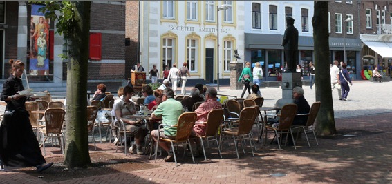 Provincie omarmt Weert 600 jaar stad - Nederweert24