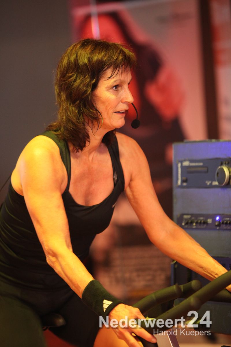 Spinningmarathon voor Team Michelle (Foto’s) - Nederweert24