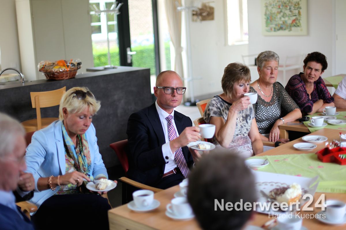 Theo en Mia Claessens-van de Schoor 60 jaar getrouwd - Nederweert24