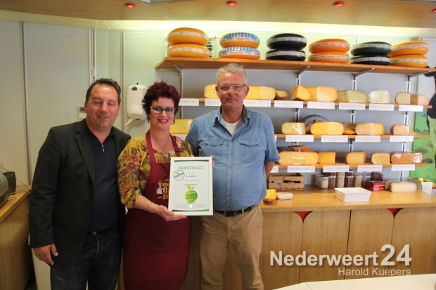 Maurice Graef deelt eerste certificaten KERNgezond uit - Nederweert24