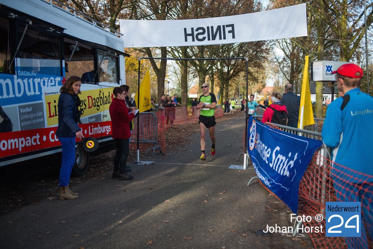 Harm Sengers wint Halve Marathon in Ell (Foto's) - Nederweert24
