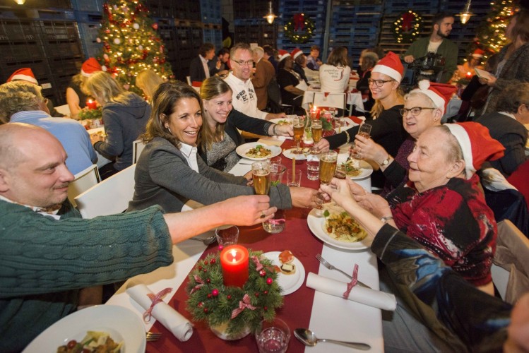 Kerstlunch, meldt je aan! - Nederweert24