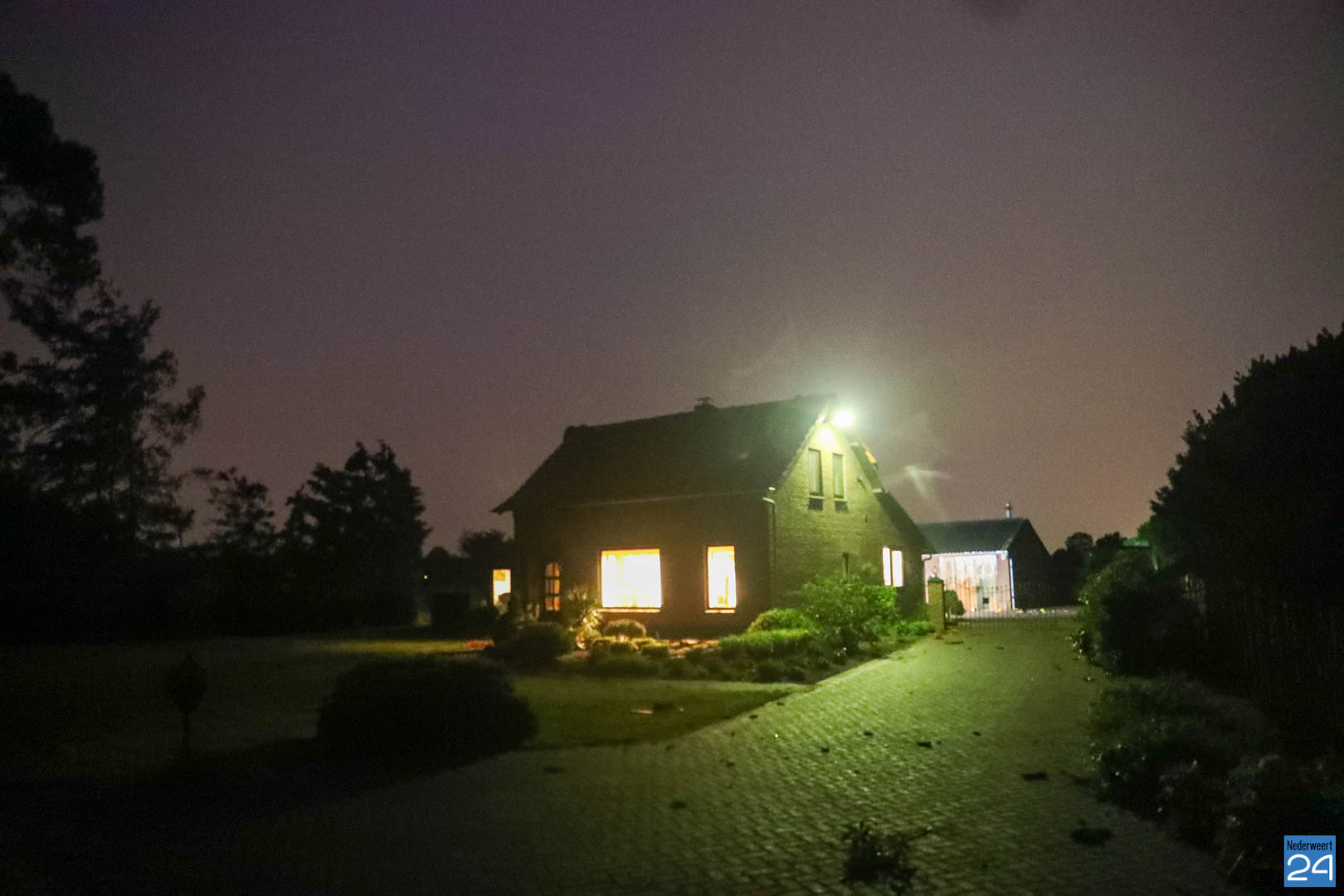 Storm heeft flink huisgehouden op De Riet in Nederweert-Eind - Nederweert24 Storm heeft flink huisgehouden op De Riet in Nederweert-Eind - Nederweert24