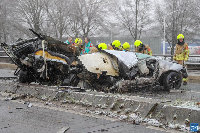 Enorme ravage bij ongeval Ringbaan Oost Weert - Nederweert24