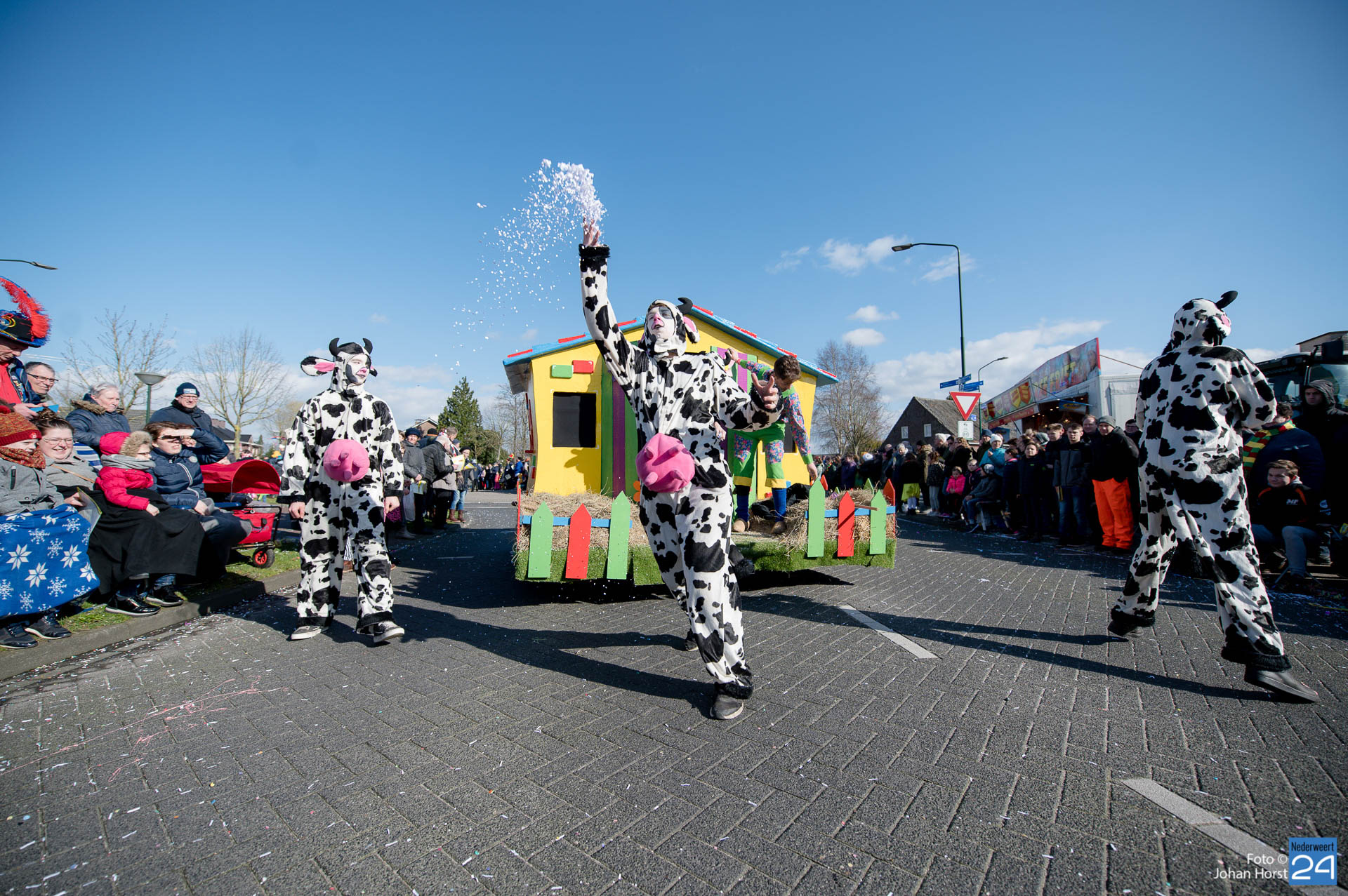 Optocht Budel in beeld (Foto's) - Nederweert24