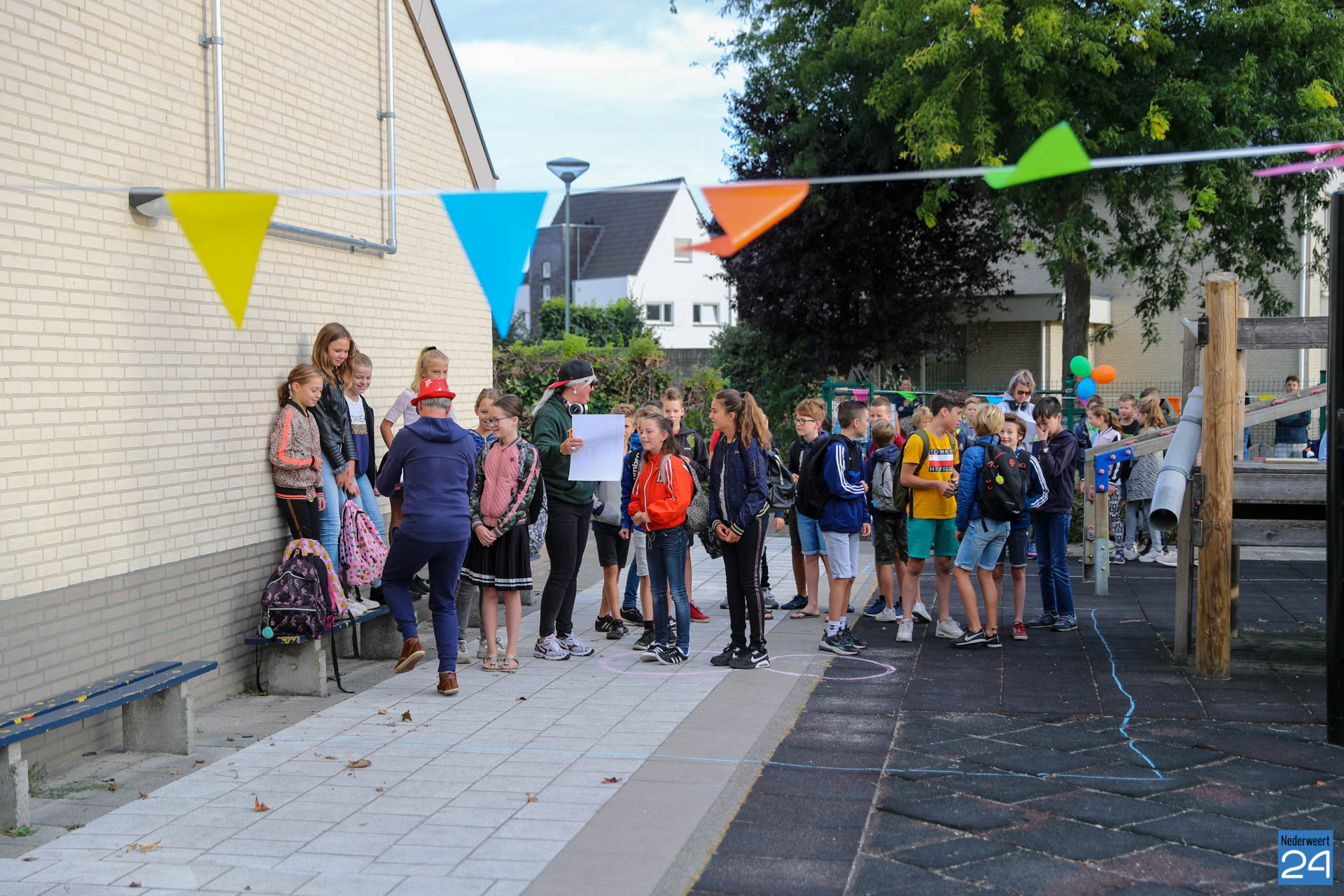 Opening schooljaar OBS de Klimop (Foto's) - Nederweert24