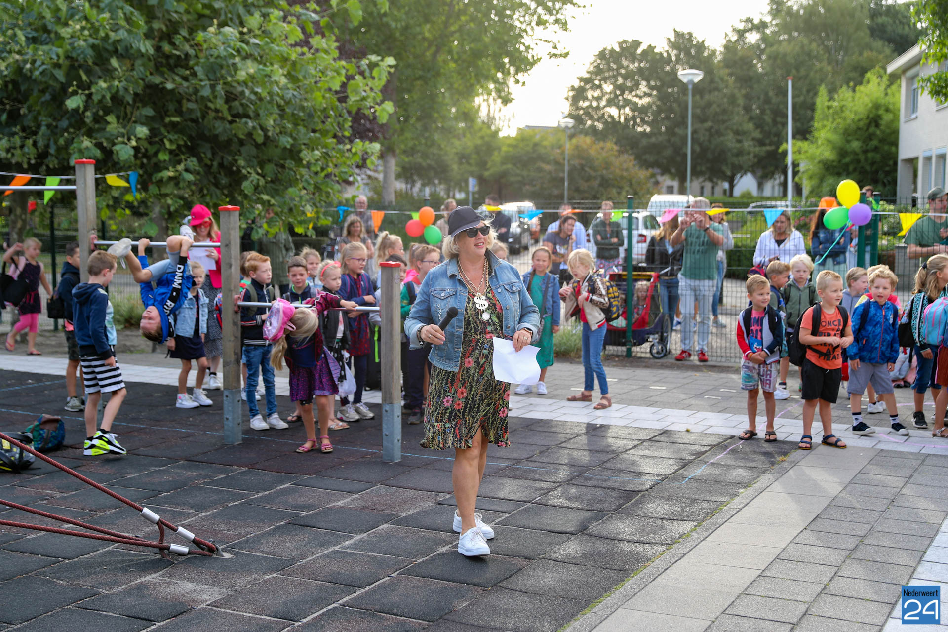 Opening schooljaar OBS de Klimop (Foto's) - Nederweert24