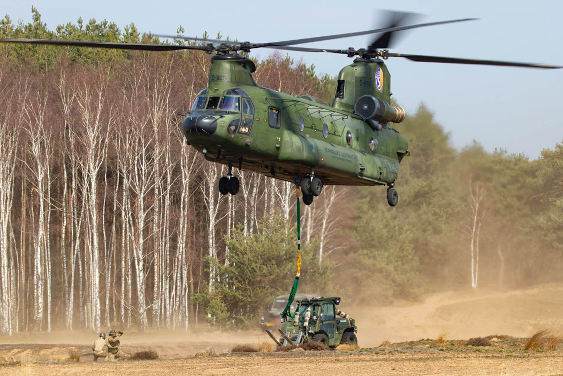 11 Luchtmobiel Brigade oefent boven Weerterheide - Nederweert24
