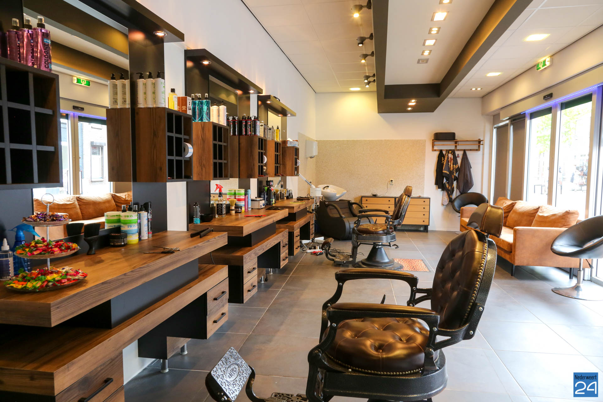 Mohamad (19) opent 'Barber Mo' in de Brugstraat van Nederweert ...