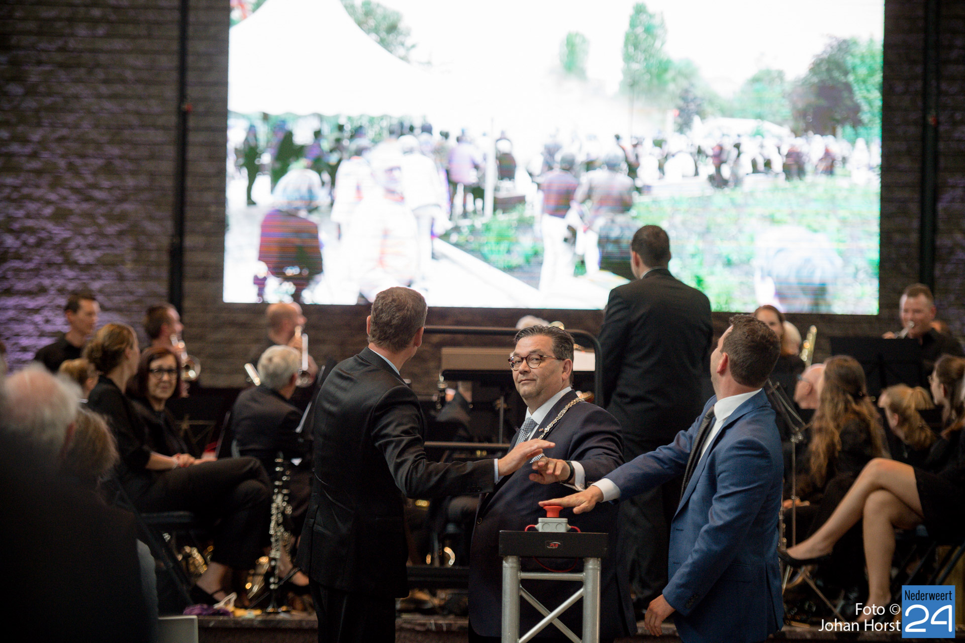 Opening Kasteelpark Nijenborgh in beeld - Nederweert24