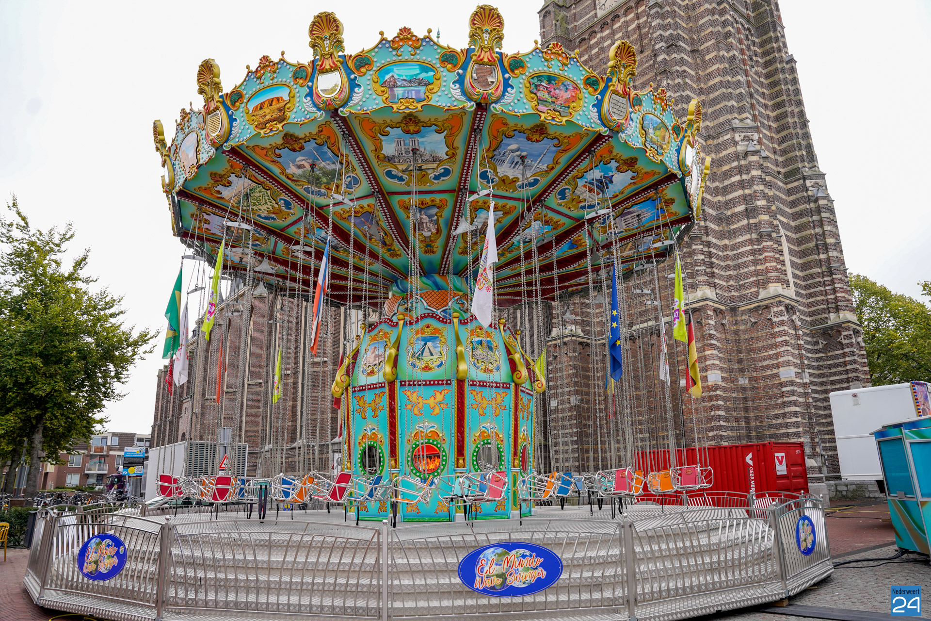 Kermis Weert is weer terug als vanouds, de exploitanten zijn er klaar ...