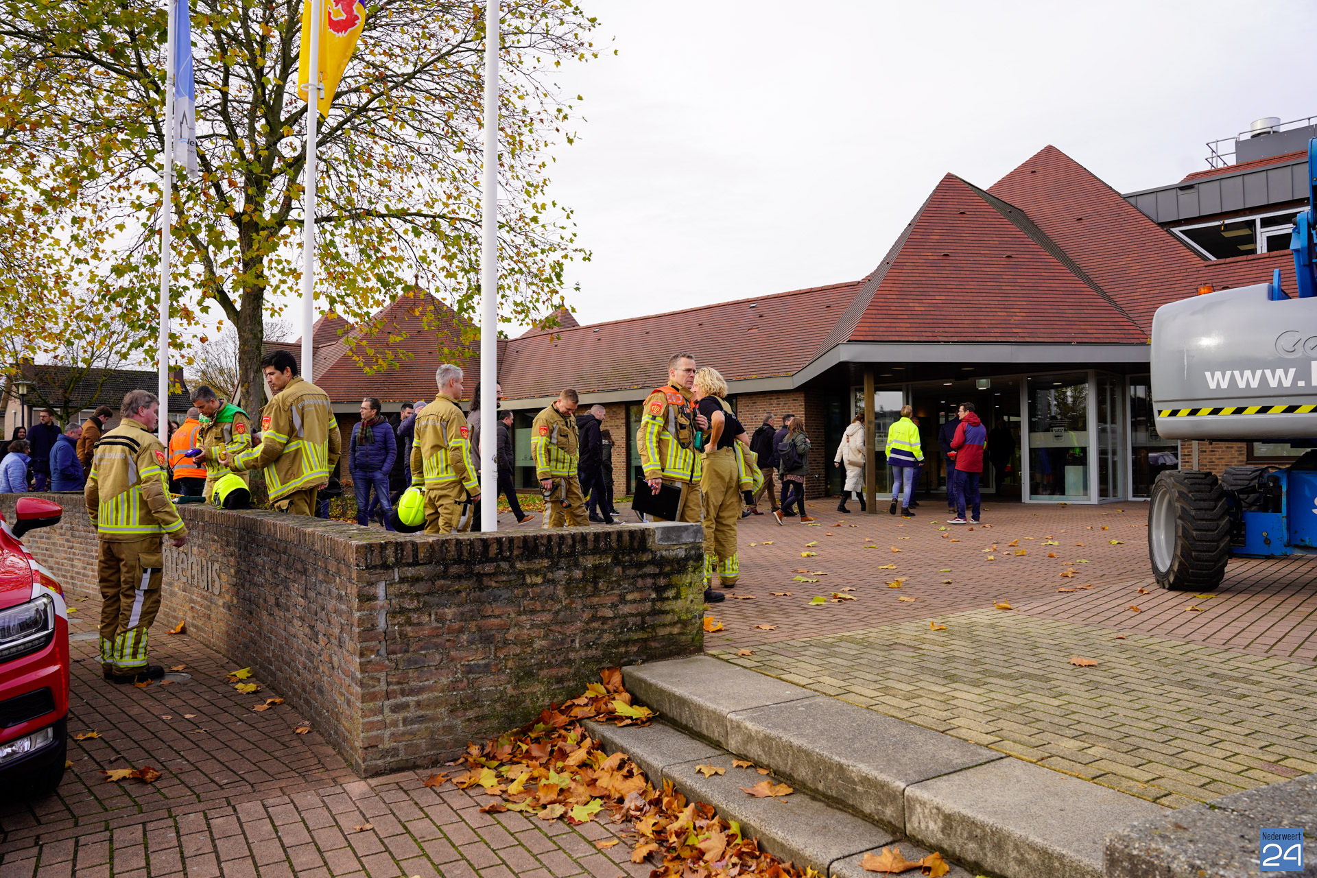 Gemeentehuis Nederweert enige tijd ontruimd geweest - Nederweert24