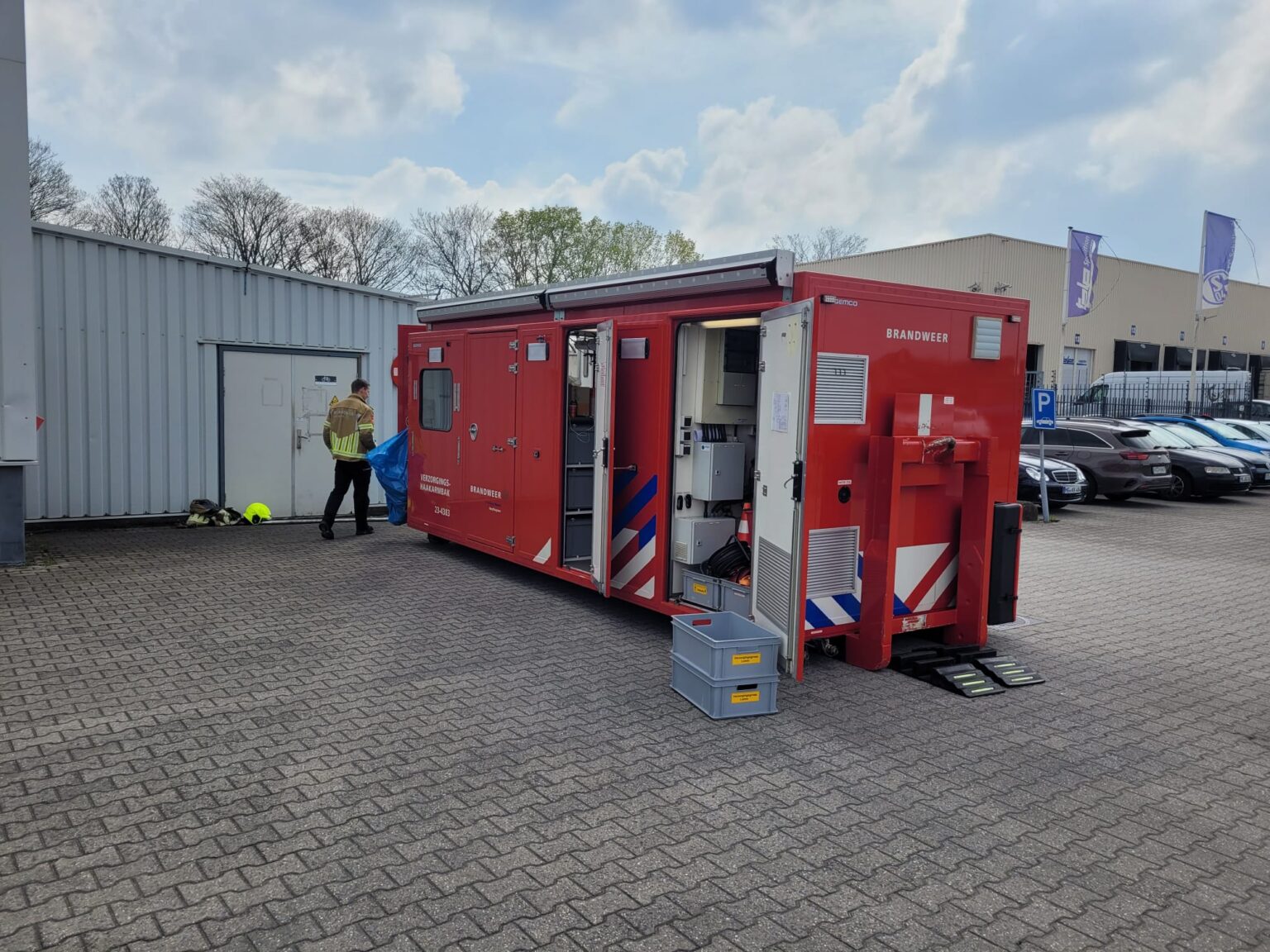 Brandweer Nederweert naar zeer grote brand in Tegelen - Nederweert24