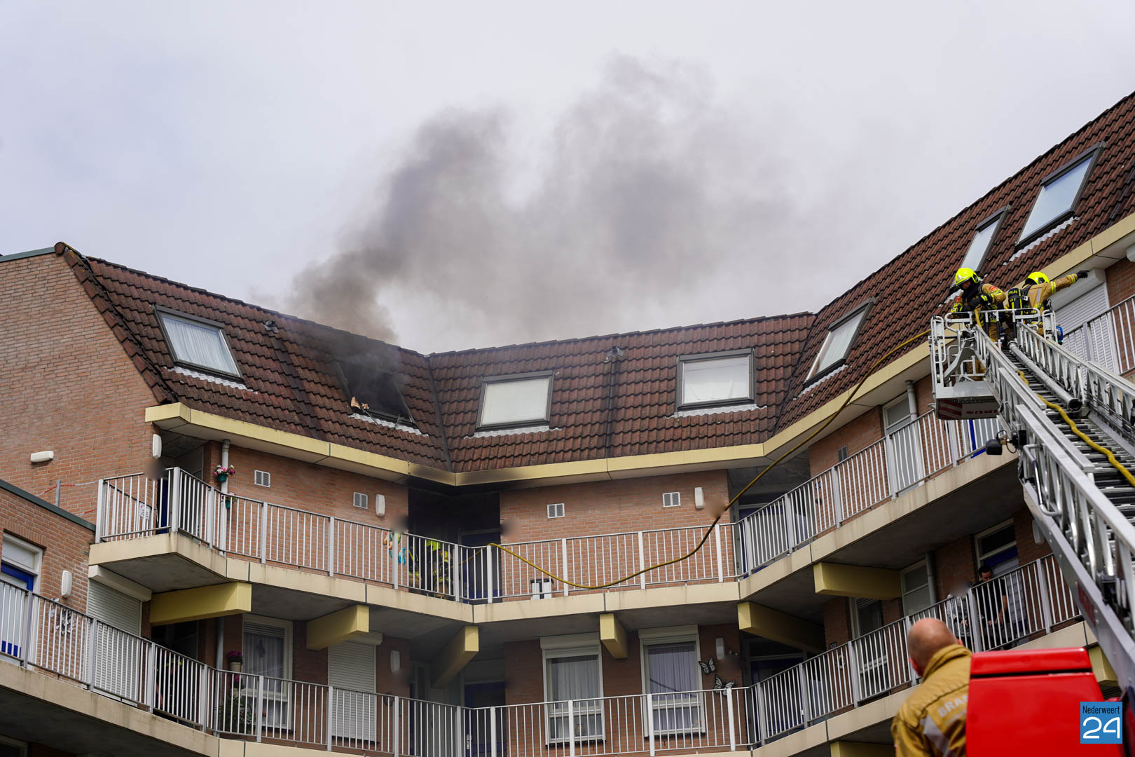 Gewonde bij brand in appartementencomplex Geertenhof Weert - Nederweert24