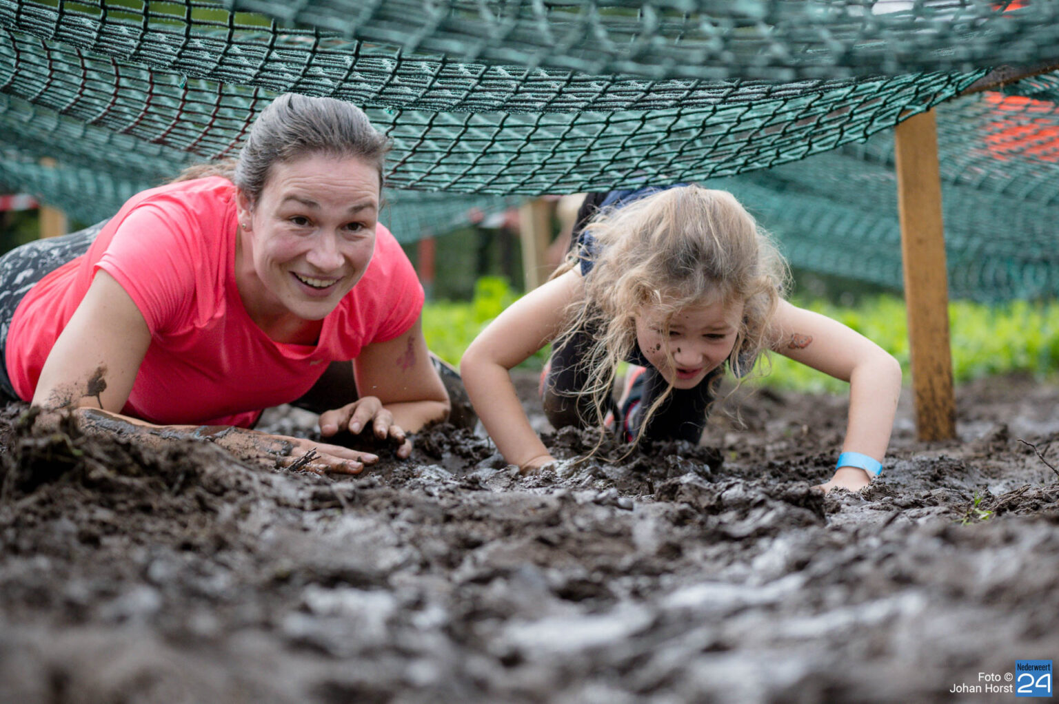Modderig spektakel in Nederweert - Nederweert24