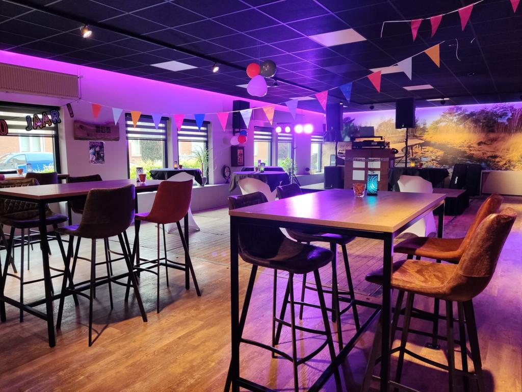 90’s party bij Vrienden van de Peel - Nederweert24