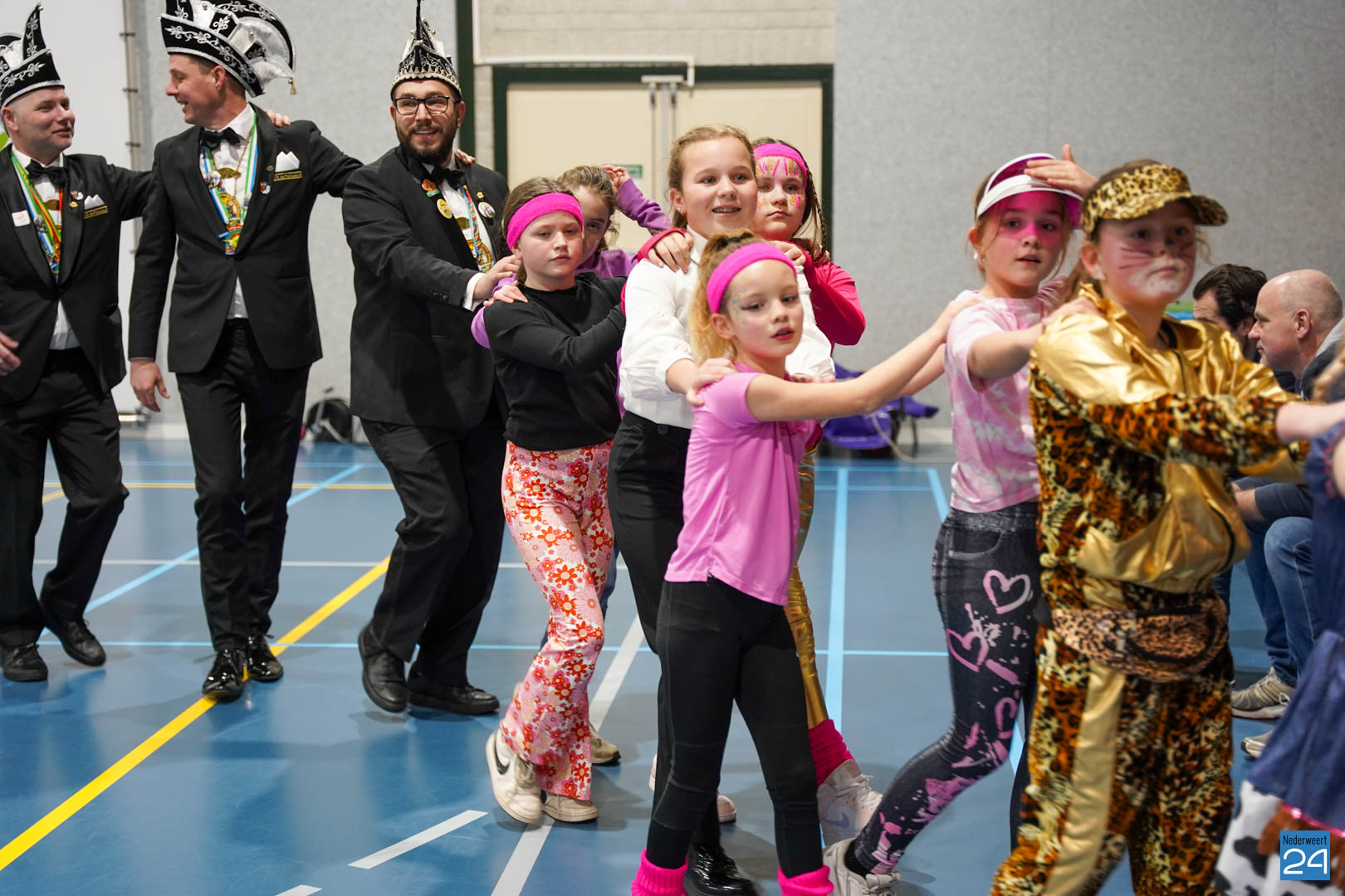 Speciale carnavalstraining bij MEOS - Nederweert24