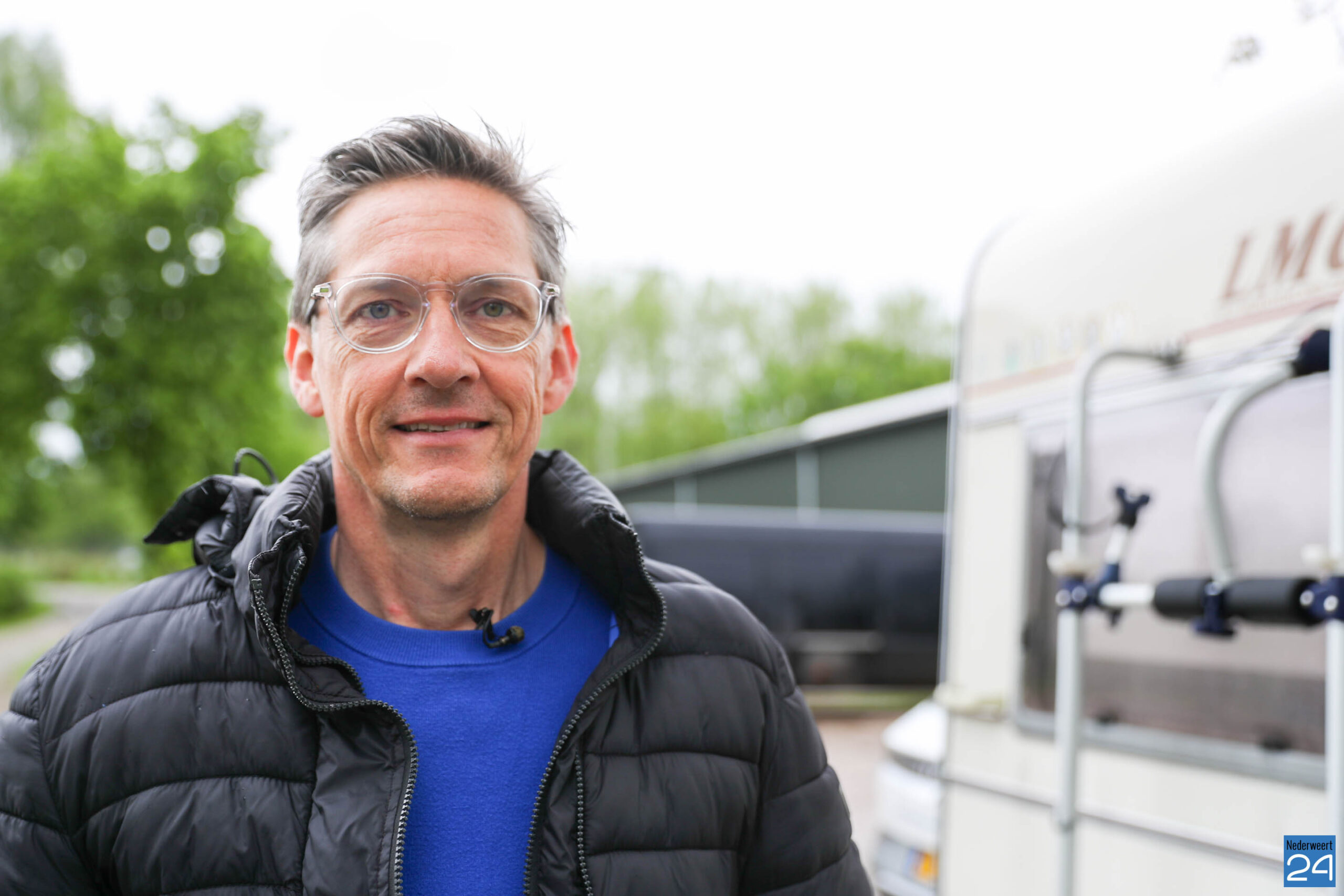 VIDEO | Joost Eerdmans (JA21) sliep afgelopen nacht naast Windpark ...