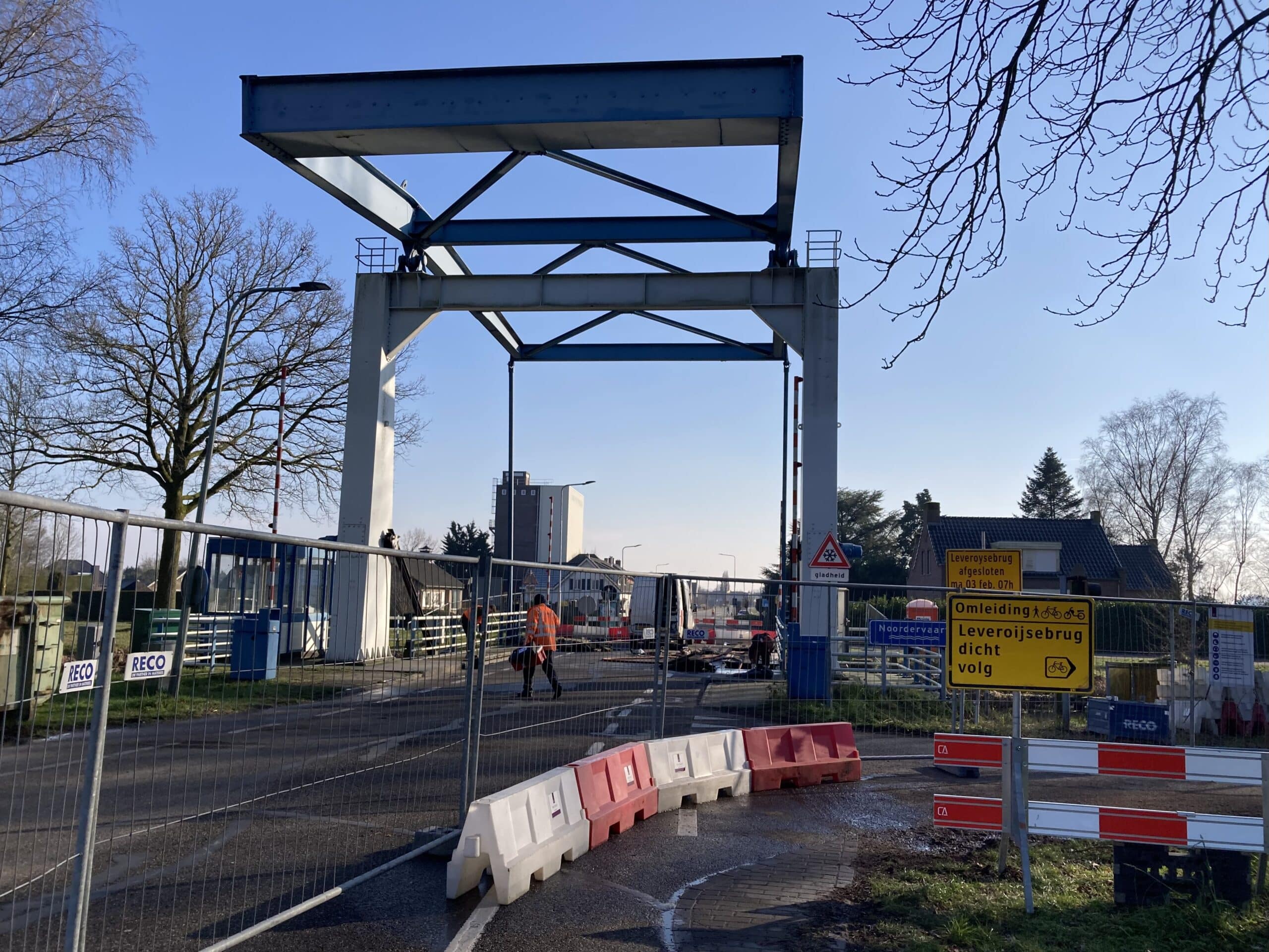 Inzet verkeersregelaars tegen tijdelijk sluipverkeer - Nederweert24 Inzet verkeersregelaars tegen tijdelijk sluipverkeer - Nederweert24