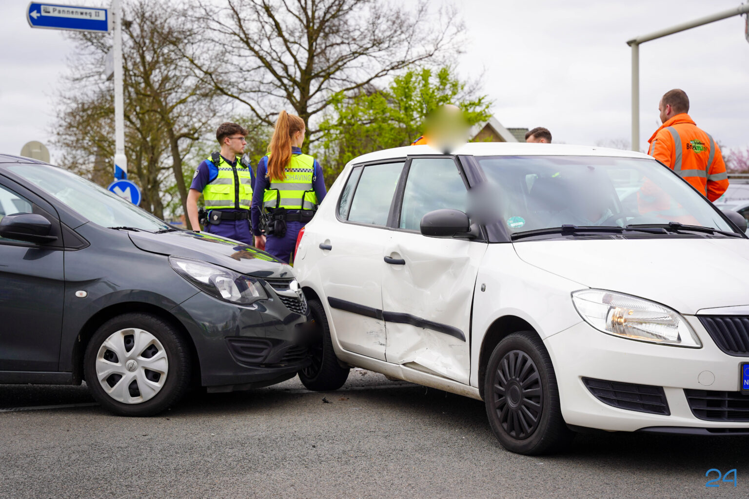 Botsing op kruising Randweg Zuid (N275) in Nederweert - Nederweert24