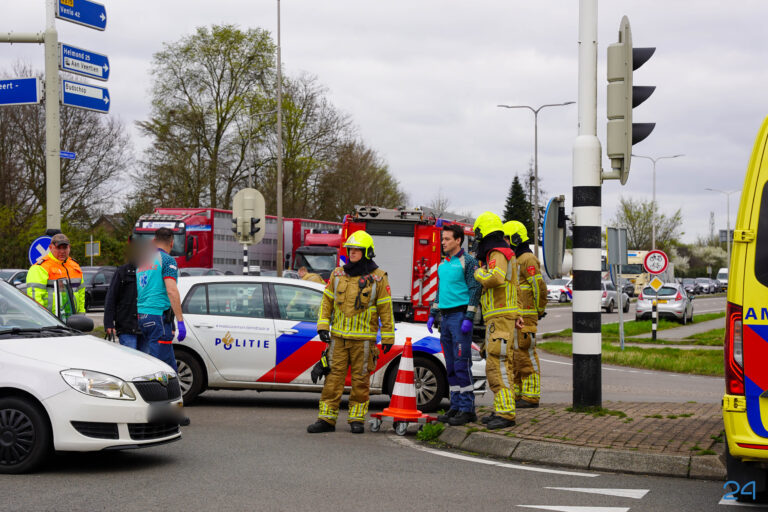 Botsing op kruising Randweg Zuid (N275) in Nederweert - Nederweert24