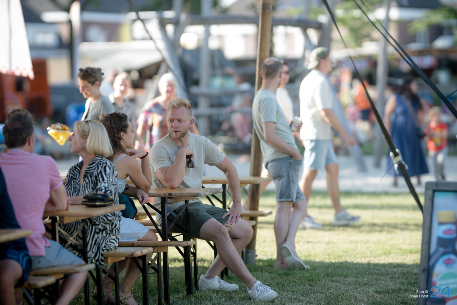 Zonnige zaterdag vol muziek en gezelligheid tijdens Foodstock Weert - Nederweert24