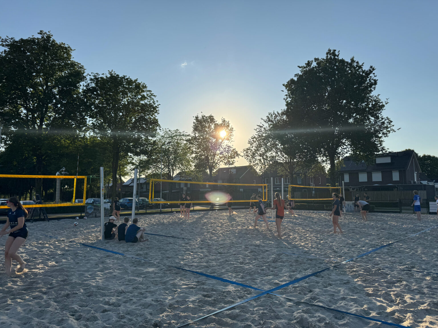 Zonnig Beachvolleybal Invitatie Toernooi op de Bengele - Nederweert24