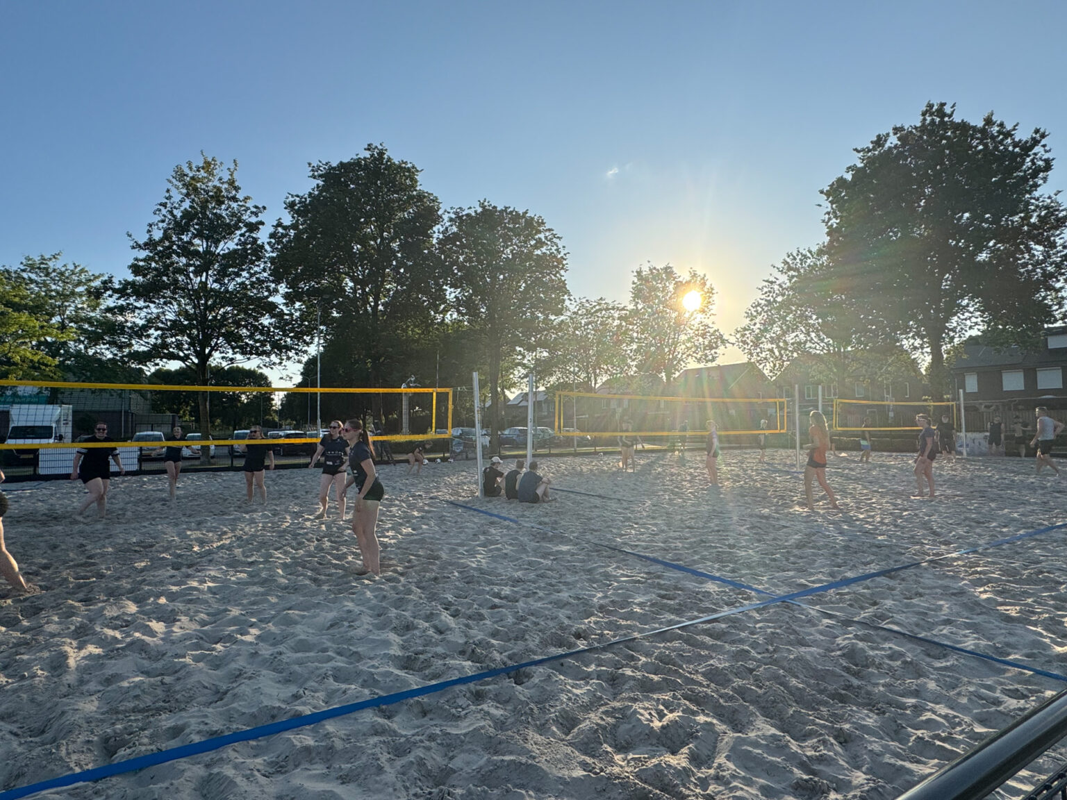 Zonnig Beachvolleybal Invitatie Toernooi op de Bengele - Nederweert24