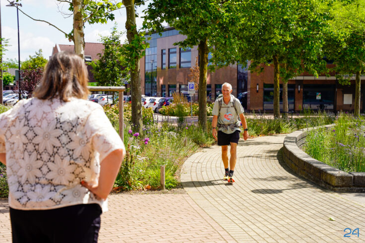 Goed doel | Frank bezoekt álle 342 gemeenten van in Nederland ...