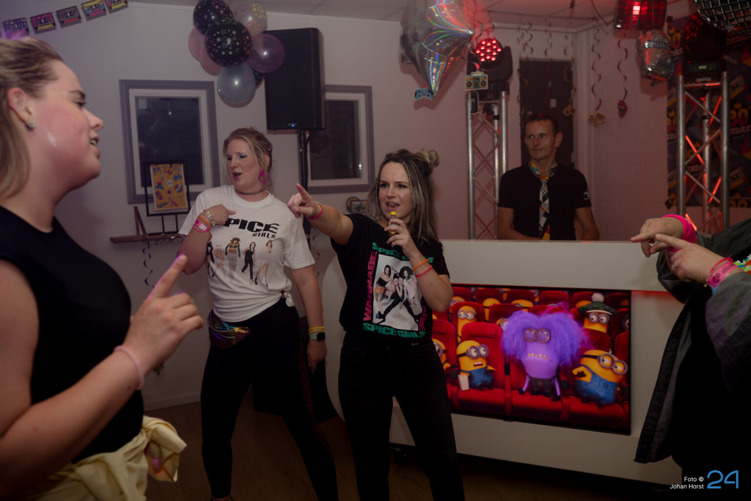 Vrolijke sfeer bij 90's party Dansrijck - Nederweert24