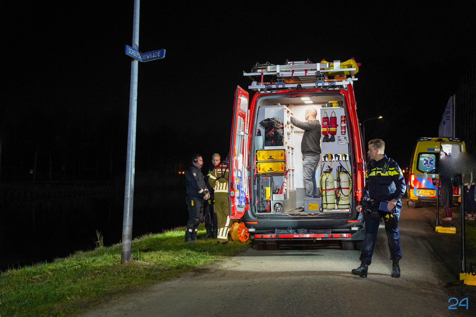 Persoon te water bij Biesterbrug in Weert - Nederweert24