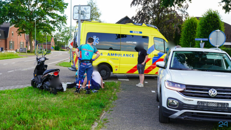 Botsing tussen auto en scooter op Meijelsedijk in Ospel - Nederweert24